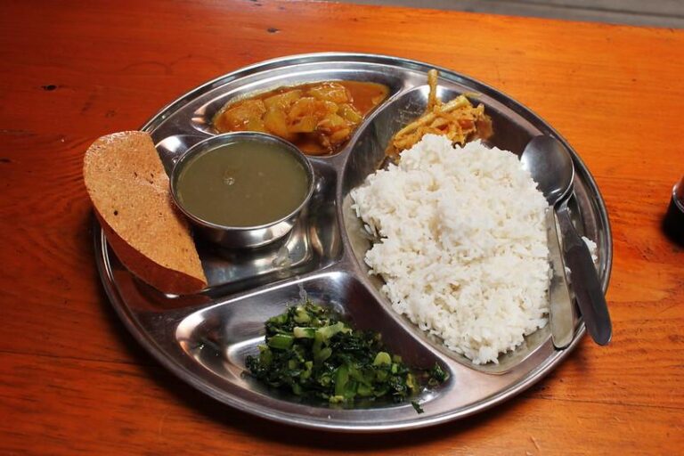 What Food to Eat at Everest Base Camp Trek: The Best Guide